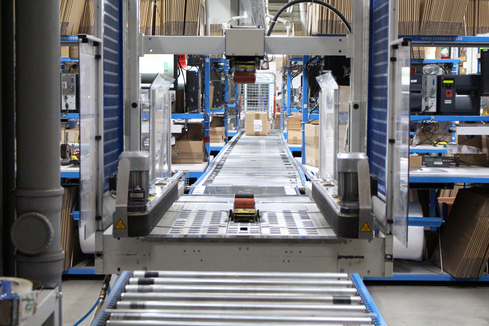 Logistik-Experte mit 17.000 qm Lagerfläche - Autoteile Post AG