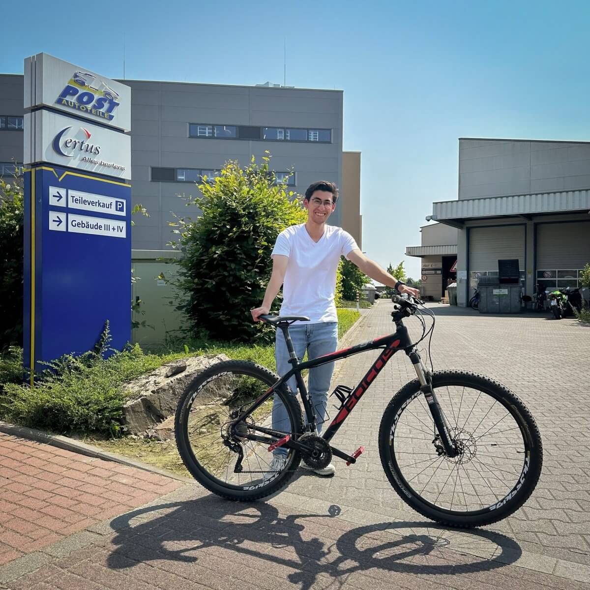 Jobrad für Autoteile Post AG Mitarbeiter